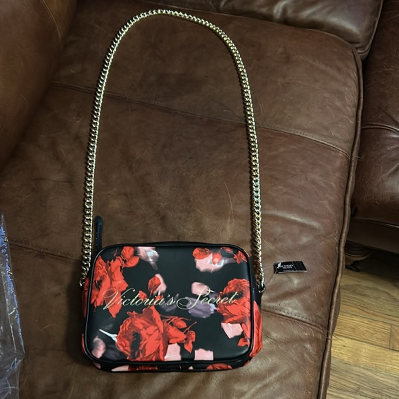 Victoria's Secret | Bags | Nwt Victorias Secret Rose Black Crossbody ...